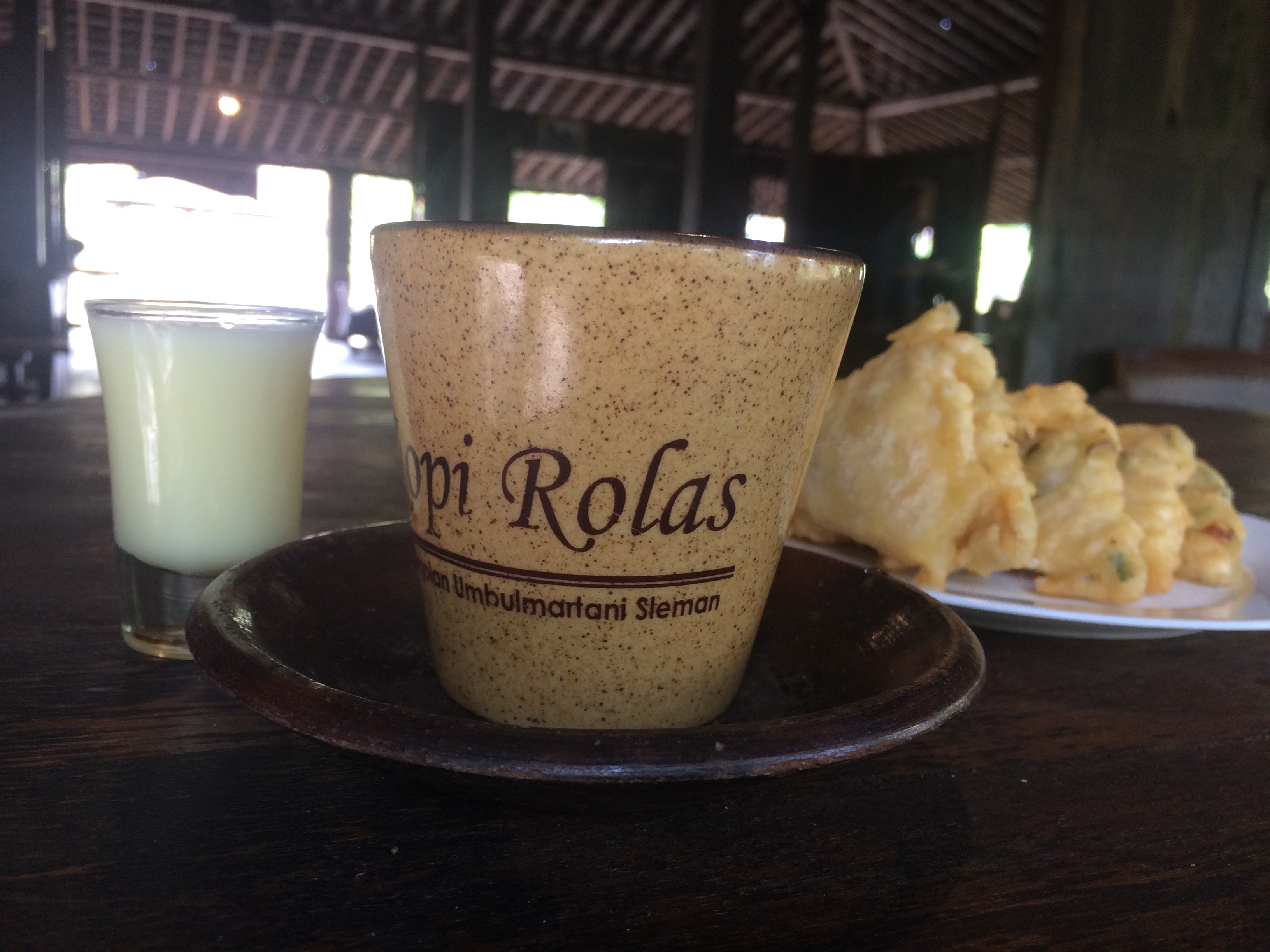 Sruput Kopi Sembari Menikmati Suasana Pedesaan | Tagar