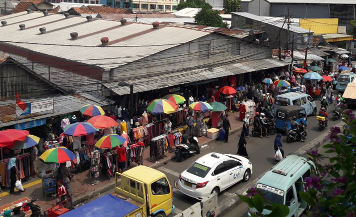 Tanah Abang 'Jaman Now' Kembali Semrawut, PKL: Anies Lebih Lunak | Tagar Tanah Abang 'Jaman Now' Kembali Semrawut, PKL: Anies Lebih Lunak | Tagar
