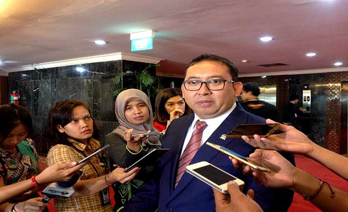 Fadli Zon: Hasil Survei SMRC Incumbent Rendah, Publik Ingin Pemimpin ... Fadli Zon: Hasil Survei SMRC Incumbent Rendah, Publik Ingin Pemimpin ...