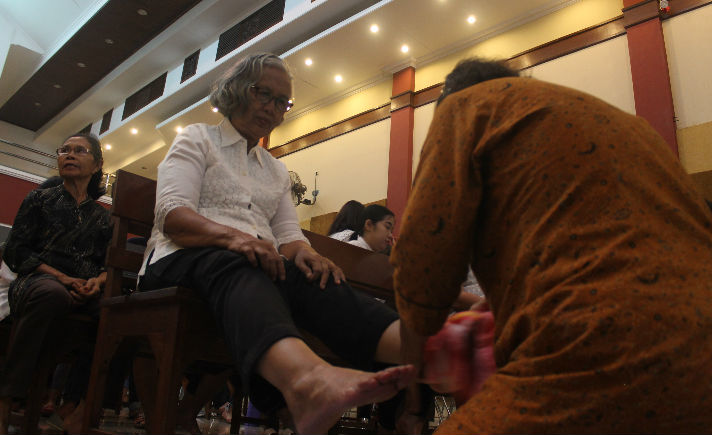 Tradisi Basuh Kaki di Gereja, Ini Sejarahnya | Tagar Tradisi Basuh Kaki di Gereja, Ini Sejarahnya | Tagar