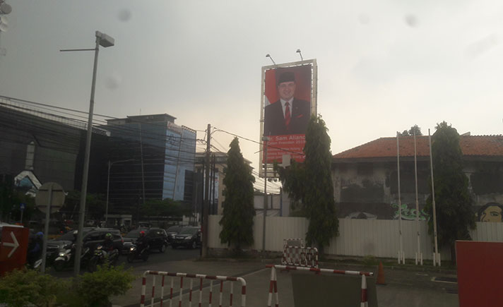 Baliho Capres 2019 Tersebar di Jakarta, Sandiaga: Kita Akan Tertibkan ...
