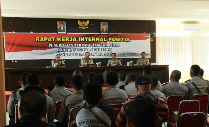Penerimaan Anggota Polri 2018 Diminta Harus Transparan | Tagar Penerimaan Anggota Polri 2018 Diminta Harus Transparan | Tagar