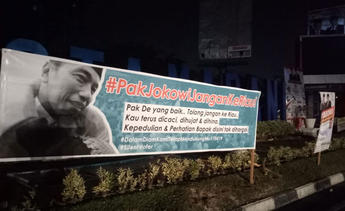 Beredar Spanduk Minta Jokowi Jangan Kampanye di Riau, Ini Alasannya ... Beredar Spanduk Minta Jokowi Jangan Kampanye di Riau, Ini Alasannya ...
