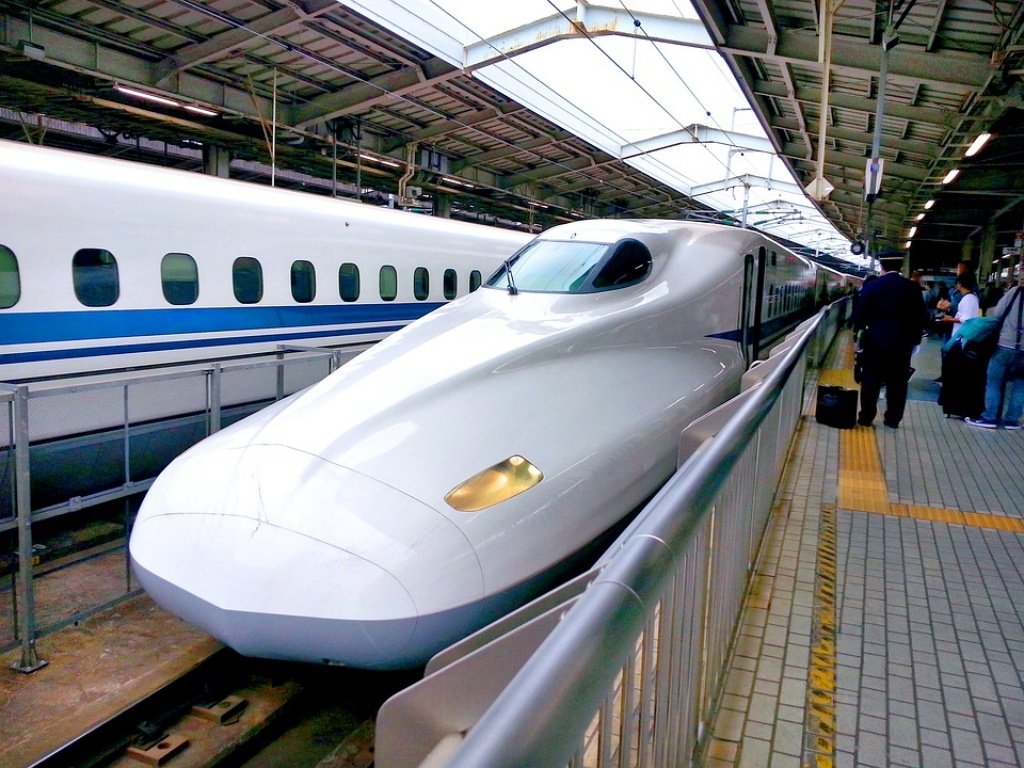 Perjalanan 55 Tahun Kereta Cepat Jepang, Shinkansen | Tagar