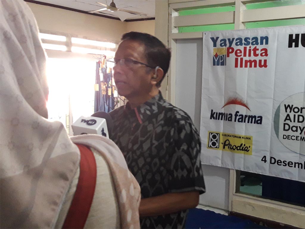 Prof Zubairi Djoerban Mulai Kenal AIDS di Perancis | Tagar Prof Zubairi Djoerban Mulai Kenal AIDS di Perancis | Tagar