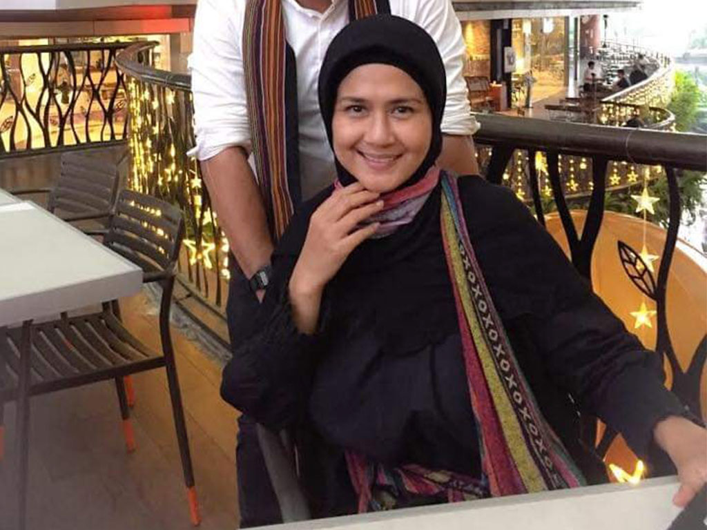 Ria Irawan Meninggal, Sahabat Lantunkan Al Fatihah | Tagar