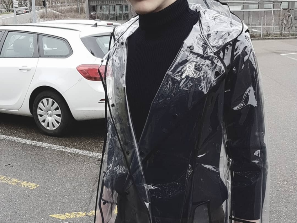 Sembilan Trik Tampil Trendi di Musim Hujan | Tagar