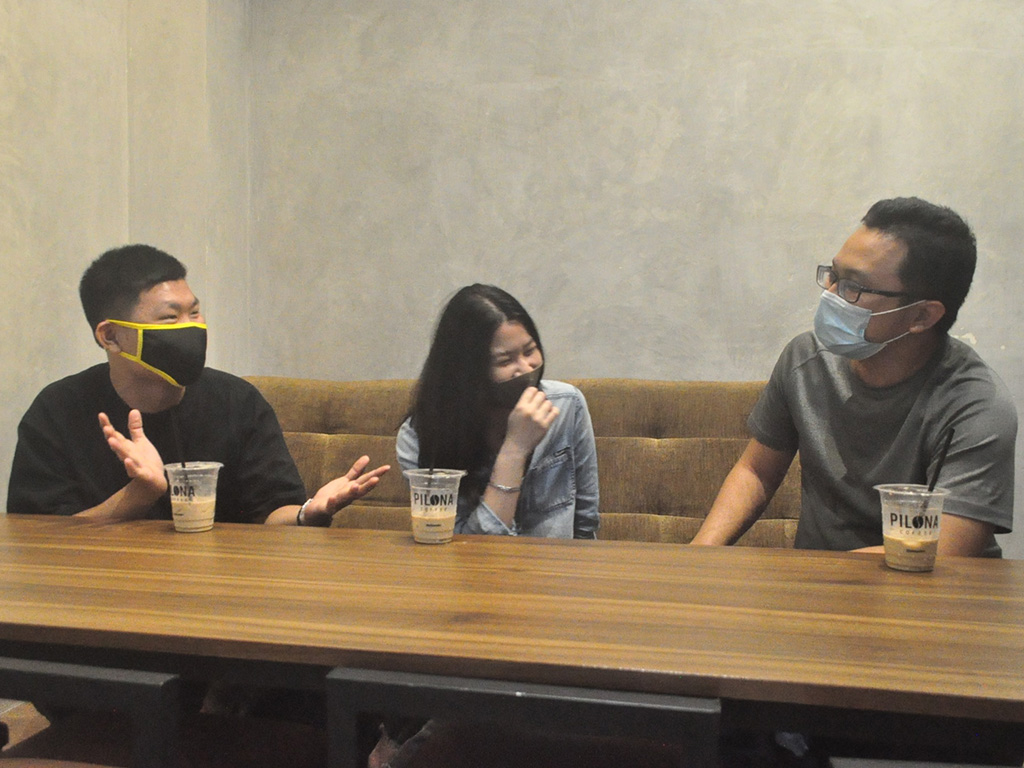 Pilona Coffee, Nongkrong Asik Seruput Es Kopi Kekinian | Tagar