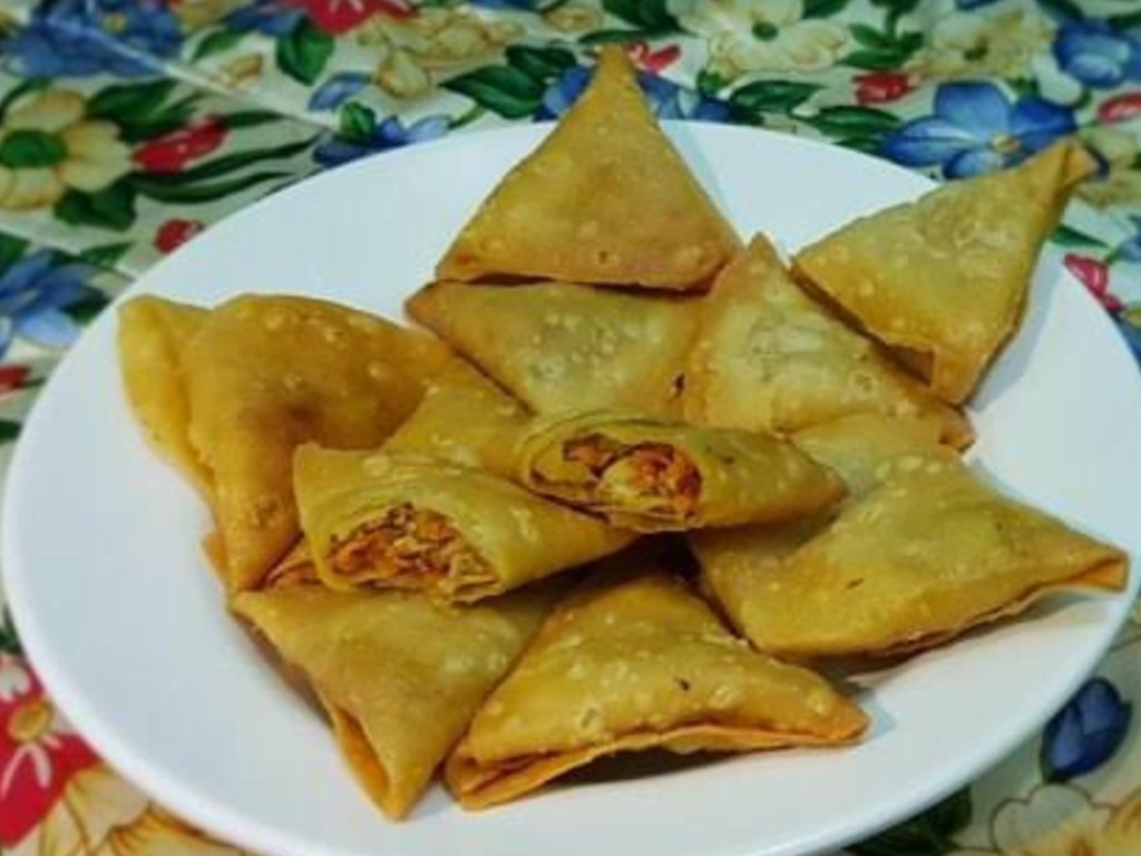 Sambusa Makanan Khas Sulawesi Barat | Tagar