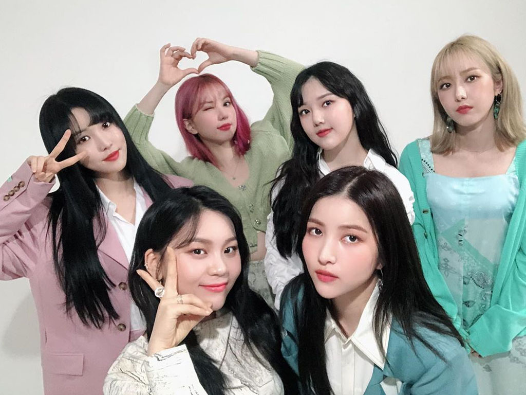 Konser Daring GFriend, Penuh Kejutan dan Tangis Haru | Tagar