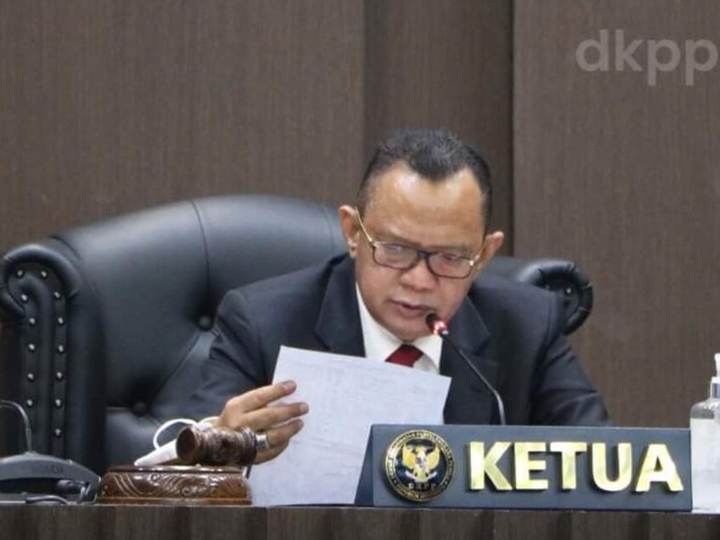 Alasan DKPP Berhentikan Ketua dan Divisi Teknis KPU Sumbar | Tagar Alasan DKPP Berhentikan Ketua dan Divisi Teknis KPU Sumbar | Tagar