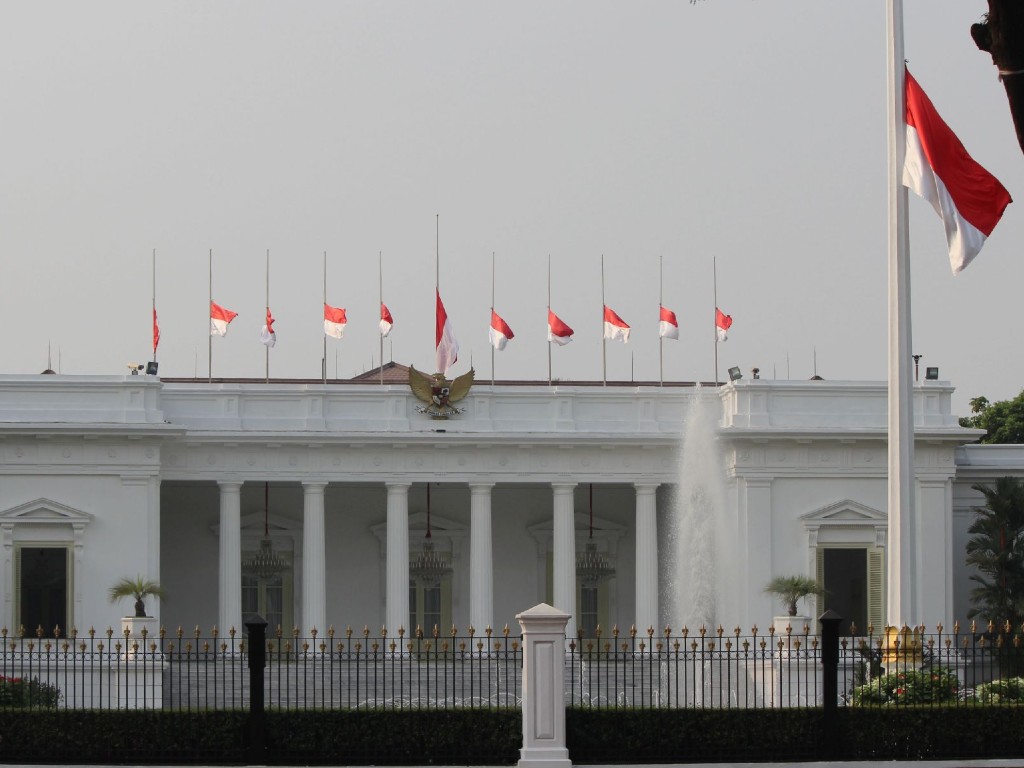 Denny Siregar: Jubir Istana Jangan Hanya Sibuk Main TikTok dan ... Denny Siregar: Jubir Istana Jangan Hanya Sibuk Main TikTok dan ...