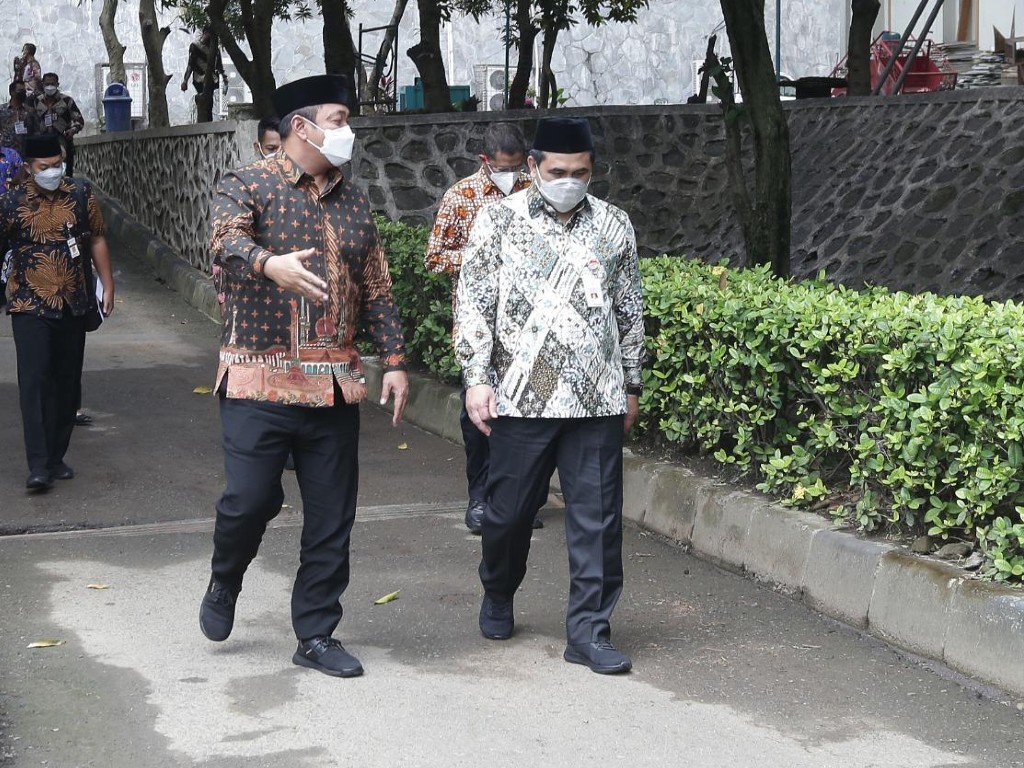 Usai TNI, Polri, dan ASN, Hendi Fokus Vaksinasi Lansia | Tagar Usai TNI, Polri, dan ASN, Hendi Fokus Vaksinasi Lansia | Tagar