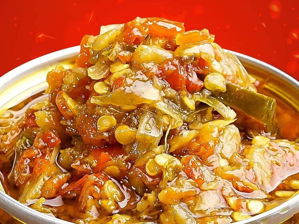 Suka Pedas? Berikut Sambal Khas Indonesia yang Wajib Dicoba | Tagar