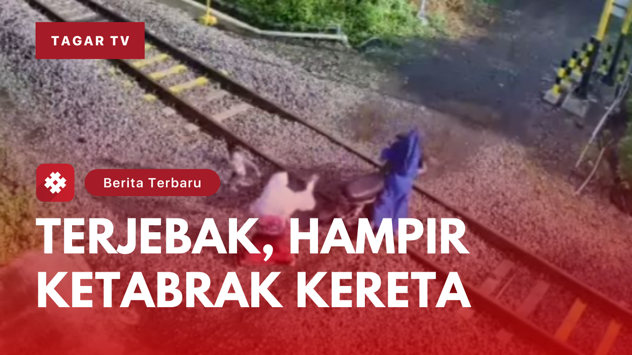 Video: Detik detik Ibu dan Dua Anak Hampir Ditabrak Kereta | Tagar Video: Detik detik Ibu dan Dua Anak Hampir Ditabrak Kereta | Tagar