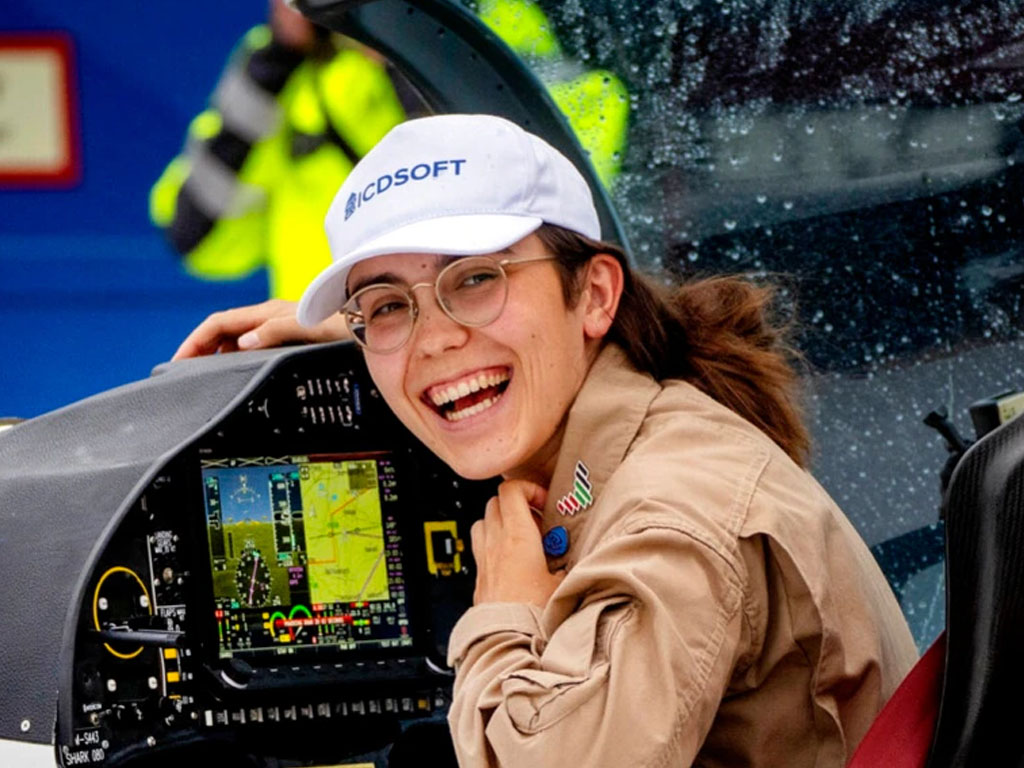 Pilot Remaja Akan Selesaikan Penerbangan Solo Keliling Dunia | Tagar