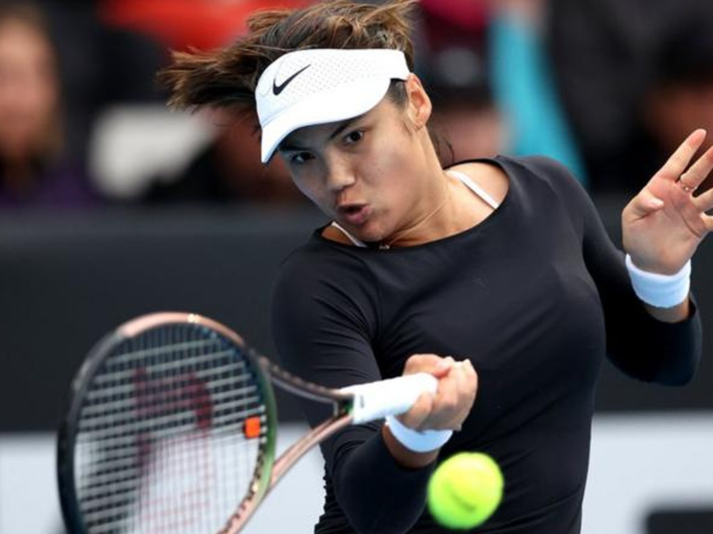 Emma Raducanu Catat Kemenangan Awal Tahun 2023 di Auckland | Tagar
