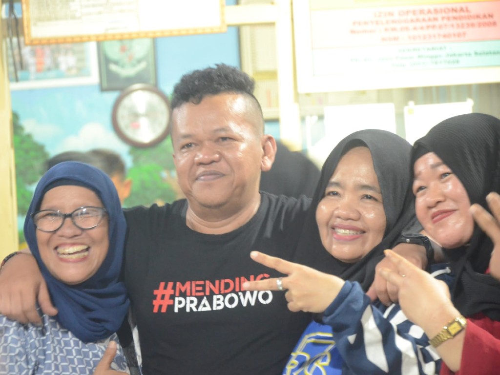 Pedagang Pasar Deklarasi Siap Menangkan Prabowo 2024 | Tagar Pedagang Pasar Deklarasi Siap Menangkan Prabowo 2024 | Tagar