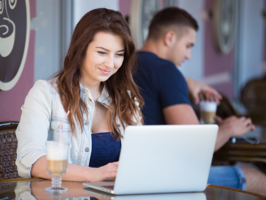 Karakter Pengguna Laptop dan Penjelasannya, Kamu Termasuk yang Mana | Tagar